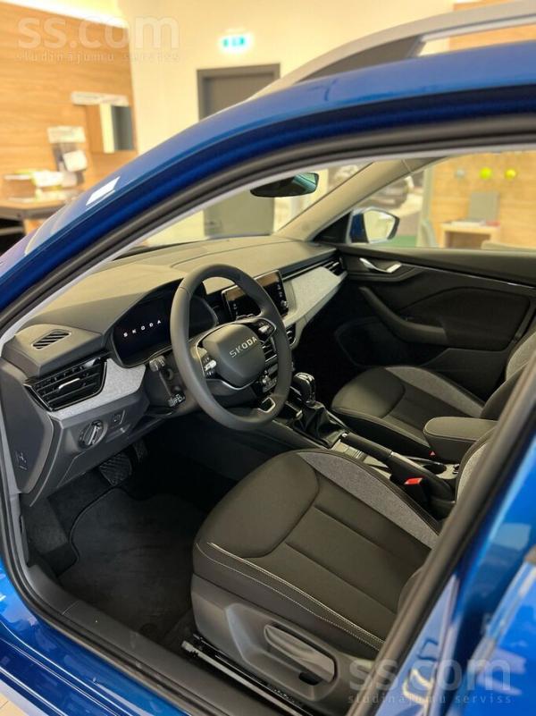 Zils Skoda KAMIQ 2025 Daugavpils, ar dzinēja tilpumu 1.00 L un nobraukumu 10 tūkst. km par 25195 €, foto 5 vietnē AUTOMOTO.COM.LV