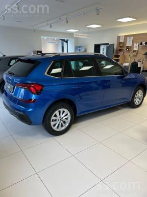 Zils Skoda KAMIQ 2025 Daugavpils, ar dzinēja tilpumu 1.00 L un nobraukumu 10 tūkst. km par 25195 €, foto 3 vietnē AUTOMOTO.COM.LV