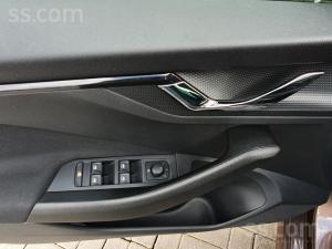 Brūns Skoda KAMIQ 2021 Rīga, ar dzinēja tilpumu 1.00 L un nobraukumu 94 tūkst. km par 16900 €, foto 47 vietnē AUTOMOTO.COM.LV
