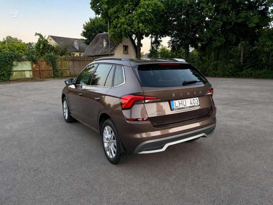 Brown Skoda KAMIQ 2020 in Kaunas, with an engine capacity of 1.50 L and mileage of 79 thousand km for 18000 €, photo 4 on AUTOMOTO.COM.LV