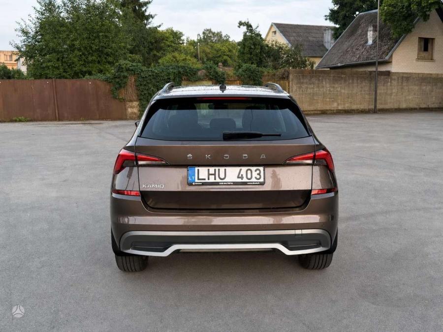 Brown Skoda KAMIQ 2020 in Kaunas, with an engine capacity of 1.50 L and mileage of 79 thousand km for 18000 €, photo 5 on AUTOMOTO.COM.LV