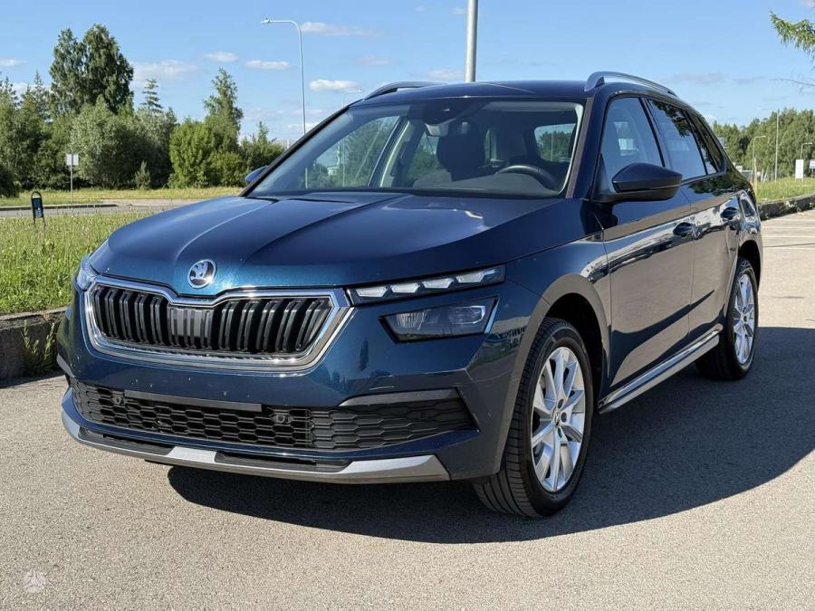 Green Skoda KAMIQ 2021 in Panevezys, with an engine capacity of 1.00 L and mileage of 214 thousand km for 7800 €, photo 3 on AUTOMOTO.COM.LV