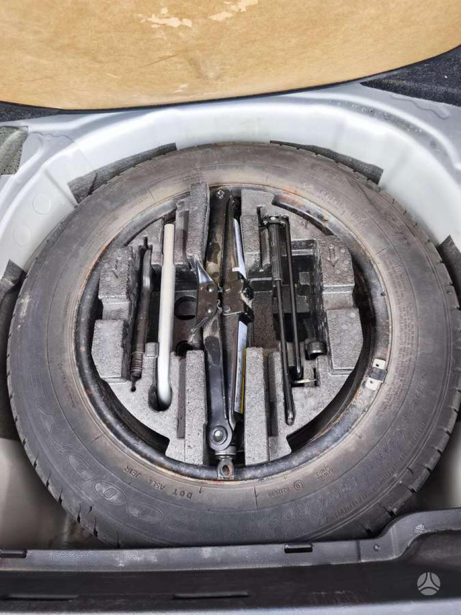 Grey Skoda KAMIQ 2019 in Kaunas, with an engine capacity of 1.00 L and mileage of 198 thousand km for 8100 €, photo 23 on AUTOMOTO.COM.LV