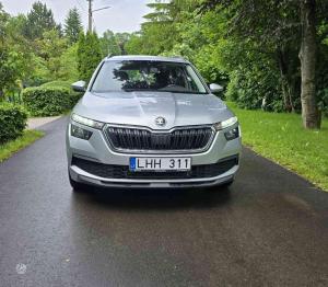 Grey Skoda KAMIQ 2019 in Kaunas, with an engine capacity of 1.00 L and mileage of 198 thousand km for 8100 €, photo 3 on AUTOMOTO.COM.LV