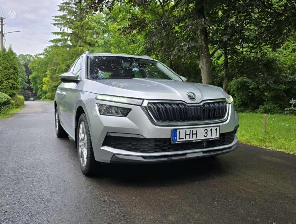 Grey Skoda KAMIQ 2019 in Kaunas, with an engine capacity of 1.00 L and mileage of 198 thousand km for 8100 €, photo 4 on AUTOMOTO.COM.LV