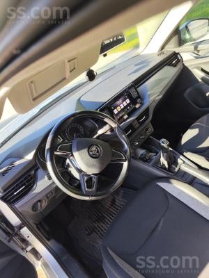 Pelēks Skoda KAMIQ 2019 Rīga, ar dzinēja tilpumu 1.00 L un nobraukumu 198 tūkst. km par 9500 €, foto 5 vietnē AUTOMOTO.COM.LV