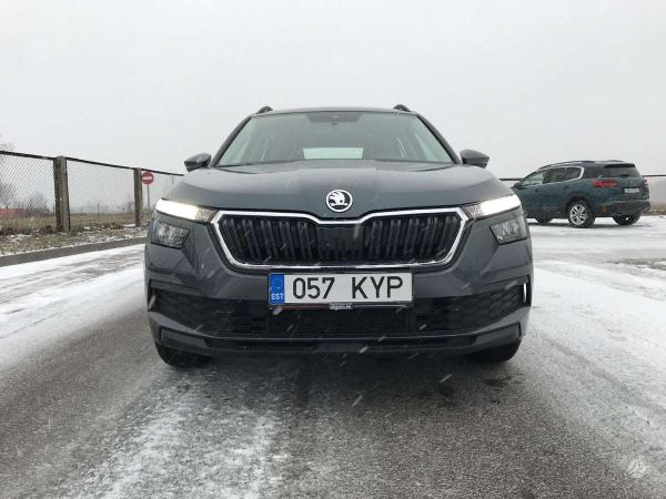 Pelēks Skoda KAMIQ 2020 Marijampole, ar dzinēja tilpumu 0.99 L un nobraukumu 140 tūkst. km par 9500 €, foto 1 vietnē AUTOMOTO.COM.LV