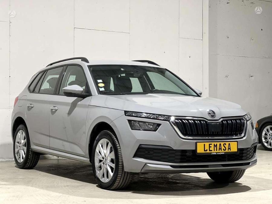 Grey Skoda KAMIQ 2020 in Klaipeda, with an engine capacity of 1.60 L and mileage of 189 thousand km for 15999 €, photo 1 on AUTOMOTO.COM.LV