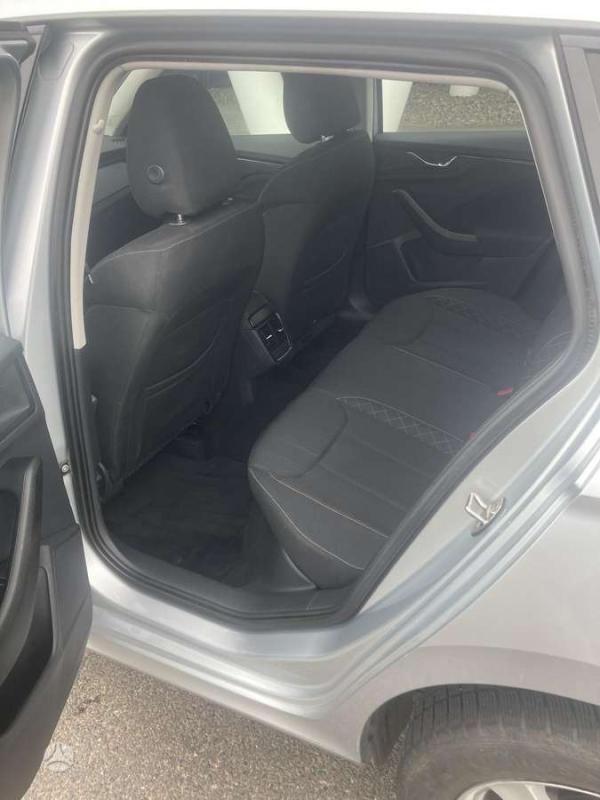 Pelēks Skoda KAMIQ 2020 Viļņa, ar dzinēja tilpumu 1.00 L un nobraukumu 99 tūkst. km par 11800 €, foto 7 vietnē AUTOMOTO.COM.LV