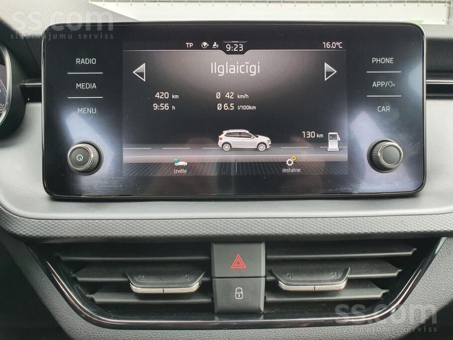 Pelēks Skoda KAMIQ 2020 Rīga, ar dzinēja tilpumu 1.50 L un nobraukumu 71 tūkst. km par 17900 €, foto 24 vietnē AUTOMOTO.COM.LV