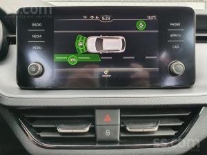 Pelēks Skoda KAMIQ 2020 Rīga, ar dzinēja tilpumu 1.50 L un nobraukumu 71 tūkst. km par 17900 €, foto 26 vietnē AUTOMOTO.COM.LV