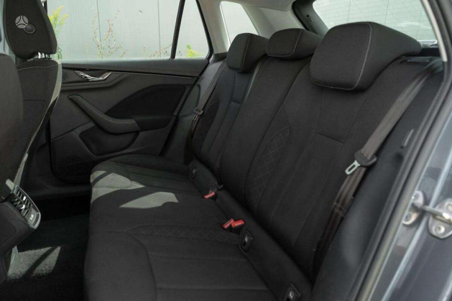 Pelēks Skoda KAMIQ 2020 Viļņa, ar dzinēja tilpumu 1.60 L un nobraukumu 147 tūkst. km par 16050 €, foto 10 vietnē AUTOMOTO.COM.LV