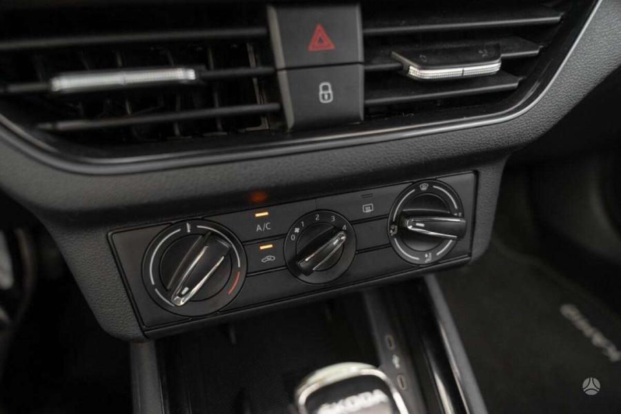 Pelēks Skoda KAMIQ 2020 Viļņa, ar dzinēja tilpumu 1.60 L un nobraukumu 147 tūkst. km par 16050 €, foto 15 vietnē AUTOMOTO.COM.LV