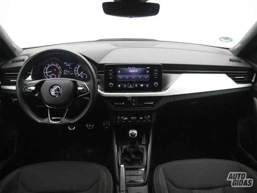 Pelēks Skoda KAMIQ 2021 Viļņa, ar dzinēja tilpumu 1.00 L un nobraukumu 142 tūkst. km par 13899 €, foto 3 vietnē AUTOMOTO.COM.LV