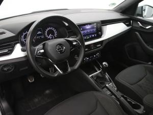 Pelēks Skoda KAMIQ 2021 Viļņa, ar dzinēja tilpumu 1.00 L un nobraukumu 142 tūkst. km par 13899 €, foto 17 vietnē AUTOMOTO.COM.LV