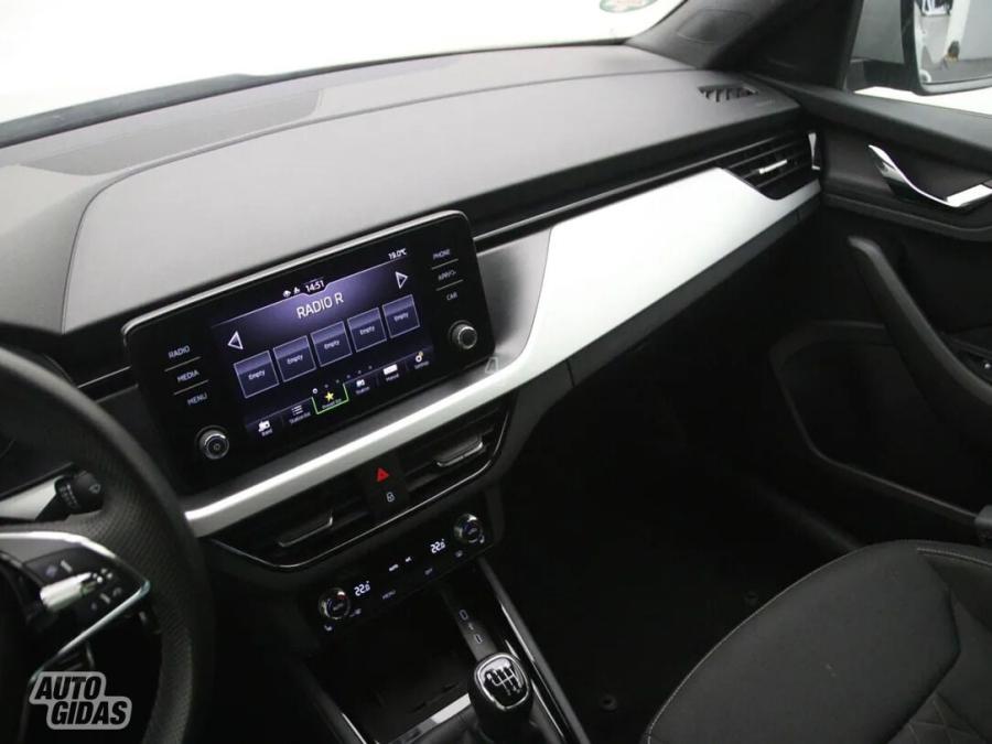 Pelēks Skoda KAMIQ 2021 Viļņa, ar dzinēja tilpumu 1.00 L un nobraukumu 142 tūkst. km par 13899 €, foto 22 vietnē AUTOMOTO.COM.LV