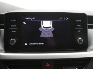 Pelēks Skoda KAMIQ 2021 Viļņa, ar dzinēja tilpumu 1.00 L un nobraukumu 142 tūkst. km par 13899 €, foto 25 vietnē AUTOMOTO.COM.LV