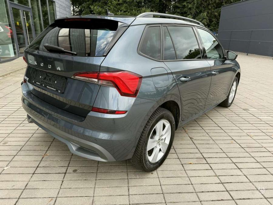 Pelēks Skoda KAMIQ 2021 Kauņa, ar dzinēja tilpumu 1.00 L un nobraukumu 203 tūkst. km par 12900 €, foto 4 vietnē AUTOMOTO.COM.LV