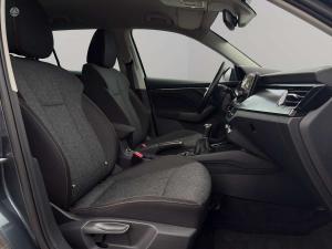 Pelēks Skoda KAMIQ 2021 Kauņa, ar dzinēja tilpumu 1.00 L un nobraukumu 41 tūkst. km par 16999 €, foto 9 vietnē AUTOMOTO.COM.LV