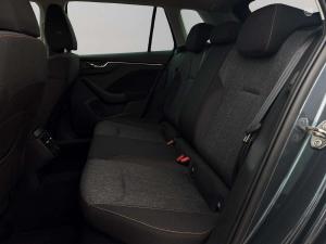 Pelēks Skoda KAMIQ 2021 Kauņa, ar dzinēja tilpumu 1.00 L un nobraukumu 41 tūkst. km par 16999 €, foto 12 vietnē AUTOMOTO.COM.LV