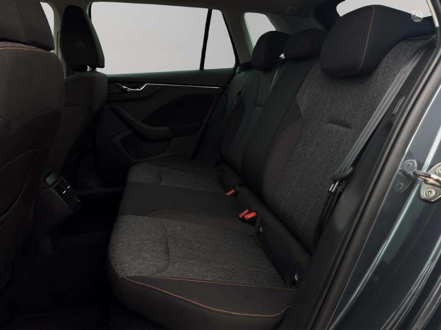 Pelēks Skoda KAMIQ 2021 Kauņa, ar dzinēja tilpumu 1.00 L un nobraukumu 41 tūkst. km par 16999 €, foto 12 vietnē AUTOMOTO.COM.LV