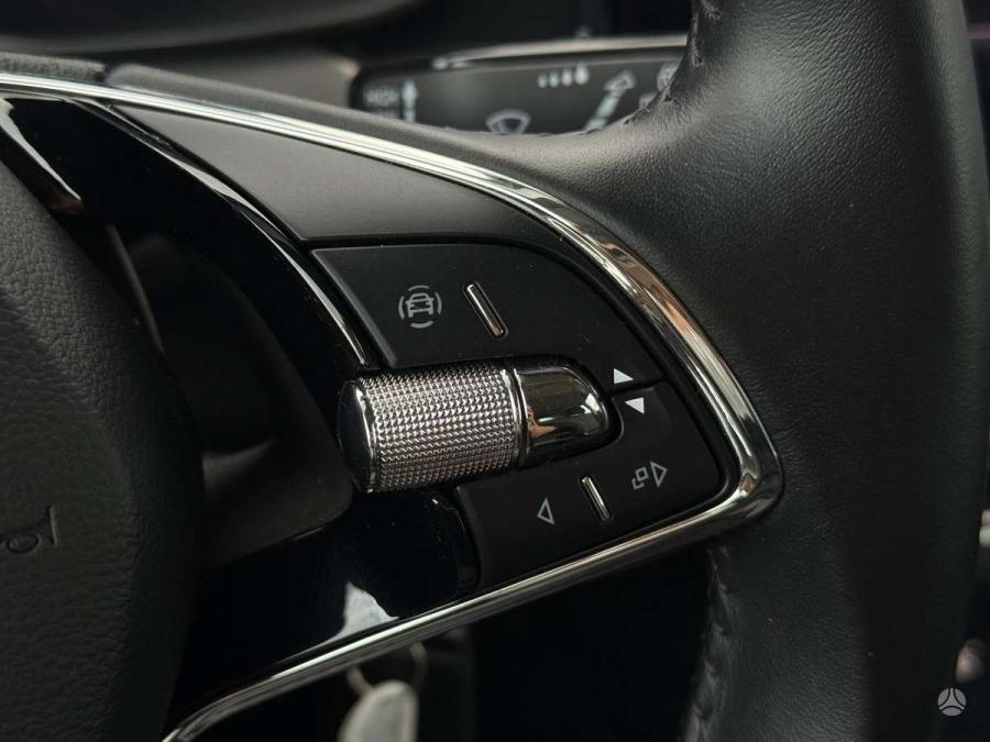 Pelēks Skoda KAMIQ 2021 Kauņa, ar dzinēja tilpumu 1.00 L un nobraukumu 41 tūkst. km par 16999 €, foto 21 vietnē AUTOMOTO.COM.LV