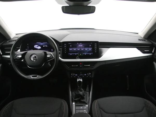 Pelēks Skoda KAMIQ 2022 Viļņa, ar dzinēja tilpumu 1.00 L un nobraukumu 172 tūkst. km par 15199 €, foto 2 vietnē AUTOMOTO.COM.LV