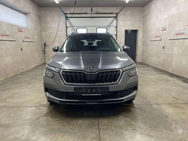 Grey Skoda KAMIQ 2022 in Marijampole, with an engine capacity of 1.00 L and mileage of 98 thousand km for 15065 €, photo 2 on AUTOMOTO.COM.LV
