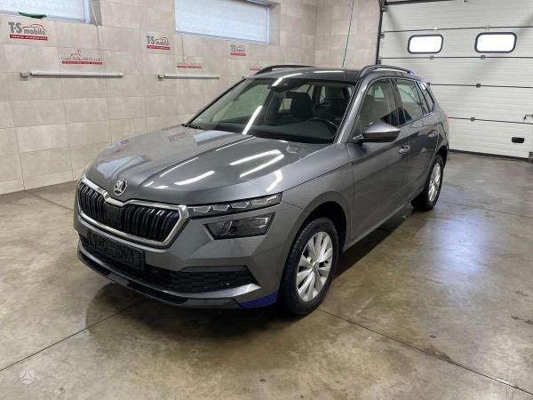 Grey Skoda KAMIQ 2022 in Marijampole, with an engine capacity of 1.00 L and mileage of 198 thousand km for 14157 €, photo 1 on AUTOMOTO.COM.LV