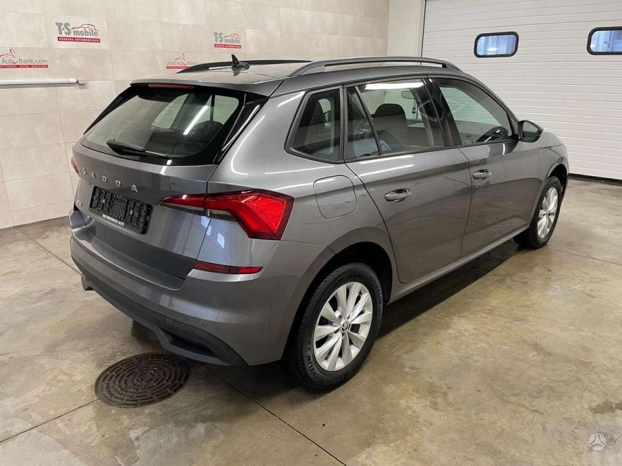 Pelēks Skoda KAMIQ 2022 Marijampole, ar dzinēja tilpumu 1.00 L un nobraukumu 198 tūkst. km par 14157 €, foto 7 vietnē AUTOMOTO.COM.LV