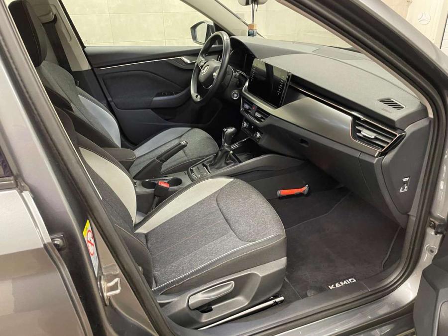Pelēks Skoda KAMIQ 2022 Marijampole, ar dzinēja tilpumu 1.00 L un nobraukumu 198 tūkst. km par 14157 €, foto 10 vietnē AUTOMOTO.COM.LV