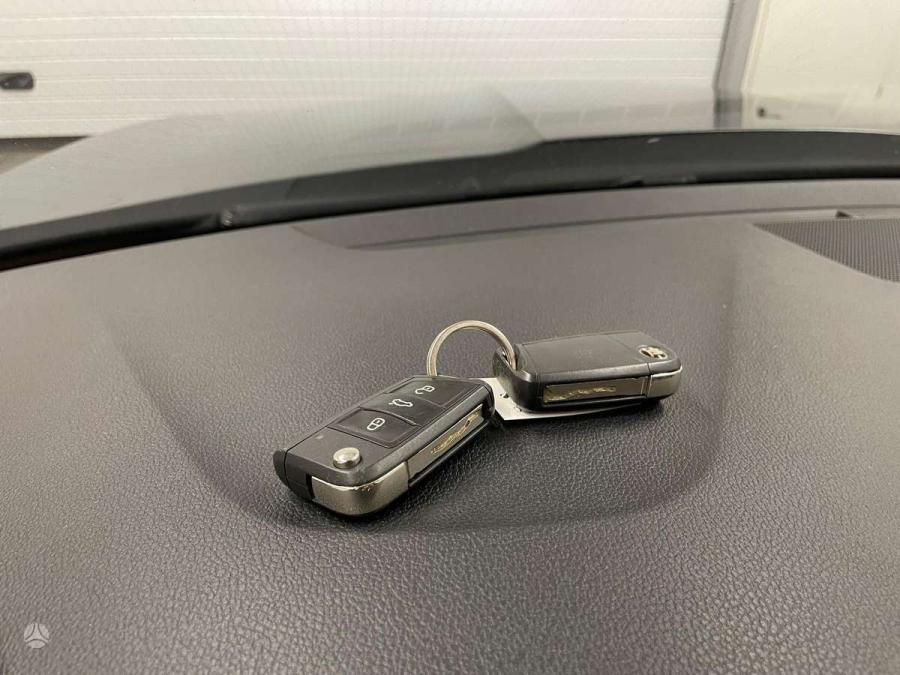 Pelēks Skoda KAMIQ 2022 Marijampole, ar dzinēja tilpumu 1.00 L un nobraukumu 198 tūkst. km par 14157 €, foto 12 vietnē AUTOMOTO.COM.LV