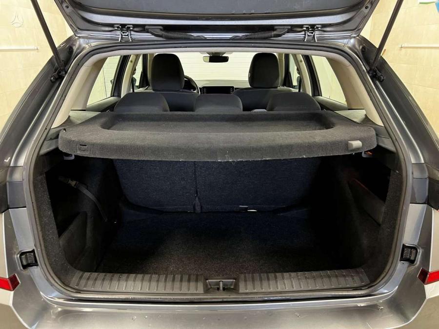 Pelēks Skoda KAMIQ 2022 Marijampole, ar dzinēja tilpumu 1.00 L un nobraukumu 198 tūkst. km par 13298 €, foto 14 vietnē AUTOMOTO.COM.LV