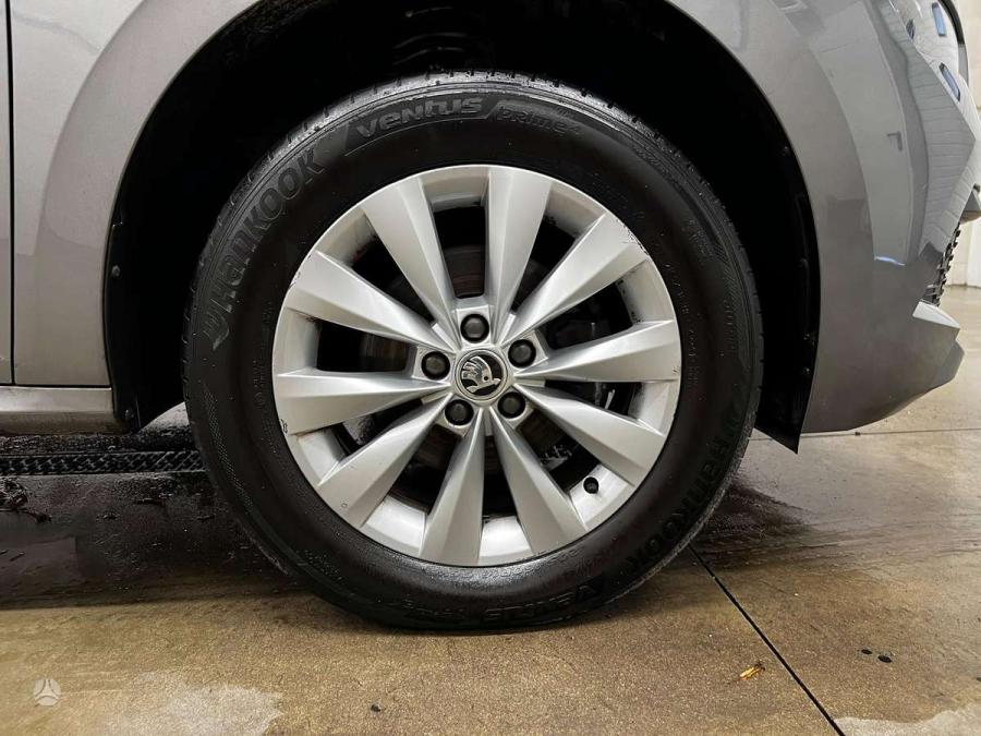 Pelēks Skoda KAMIQ 2022 Marijampole, ar dzinēja tilpumu 1.00 L un nobraukumu 198 tūkst. km par 13298 €, foto 17 vietnē AUTOMOTO.COM.LV