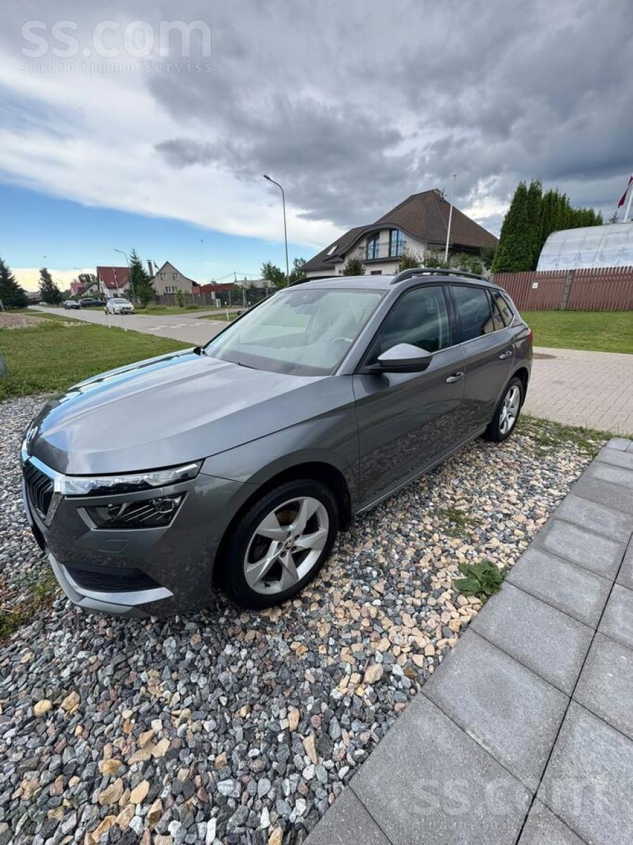 Pelēks Skoda KAMIQ 2022 Rīga, ar dzinēja tilpumu 1.00 L un nobraukumu 68 tūkst. km par 15900 €, foto 4 vietnē AUTOMOTO.COM.LV