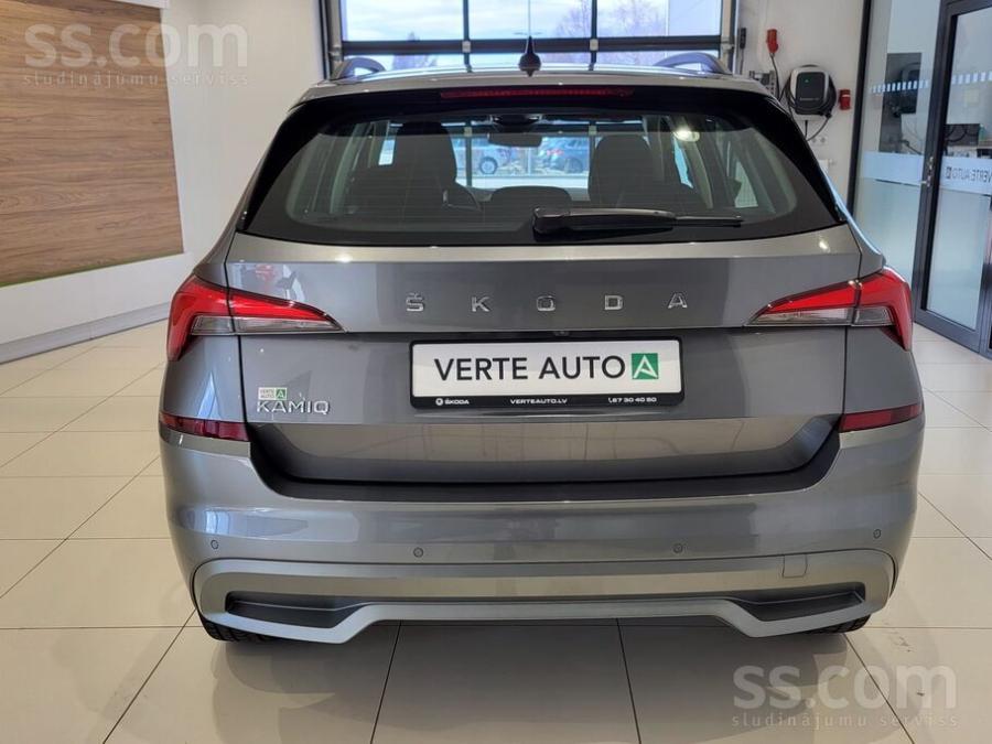 Pelēks Skoda KAMIQ 2023 Rīga, ar dzinēja tilpumu 1.00 L un nobraukumu 46 tūkst. km par 16490 €, foto 6 vietnē AUTOMOTO.COM.LV