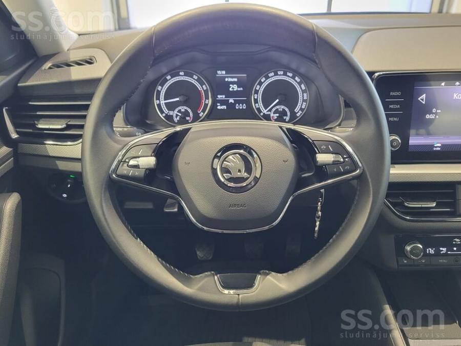 Pelēks Skoda KAMIQ 2023 Rīga, ar dzinēja tilpumu 1.00 L un nobraukumu 46 tūkst. km par 16490 €, foto 9 vietnē AUTOMOTO.COM.LV