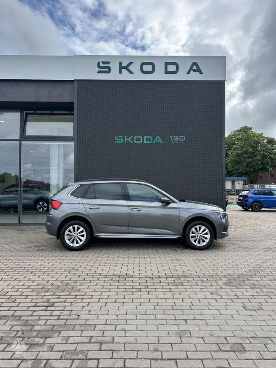 Pelēks Skoda KAMIQ 2023 Klaipėda, ar dzinēja tilpumu 1.00 L un nobraukumu 69 tūkst. km par 19400 €, foto 1 vietnē AUTOMOTO.COM.LV