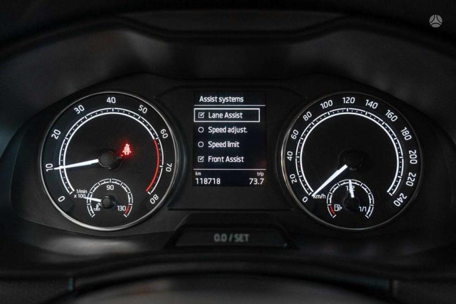 Серый Шкода KAMIQ 2023 в Вильнюс, объемом двигателя 1.00 л и пробегом 119 тыс. км за 17100 €, фото 11 на AUTOMOTO.COM.LV