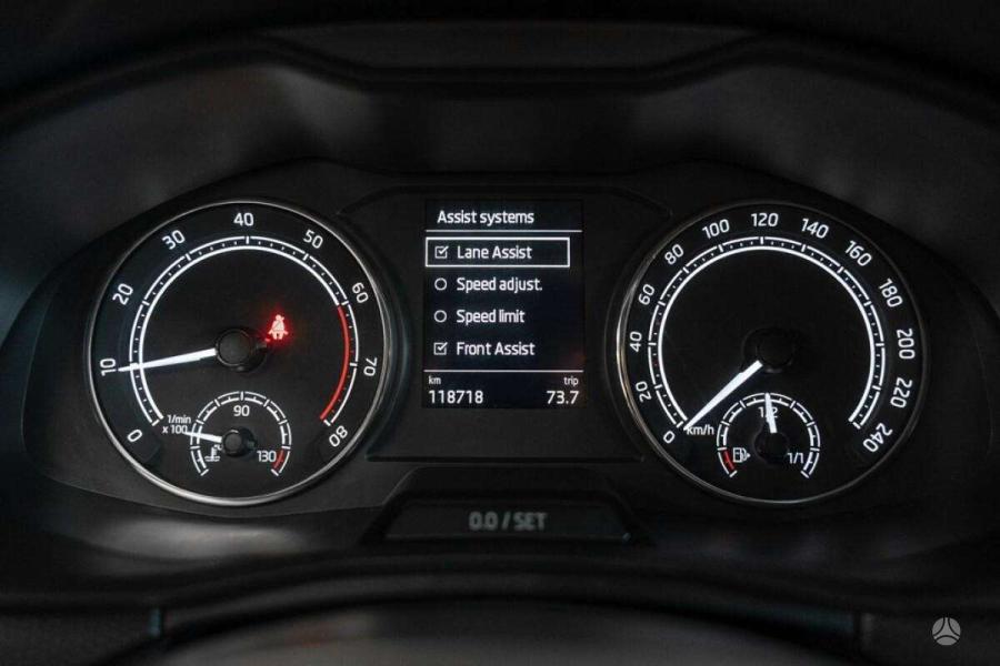 Серый Шкода KAMIQ 2023 в Вильнюс, объемом двигателя 1.00 л и пробегом 119 тыс. км за 16650 €, фото 11 на AUTOMOTO.COM.LV