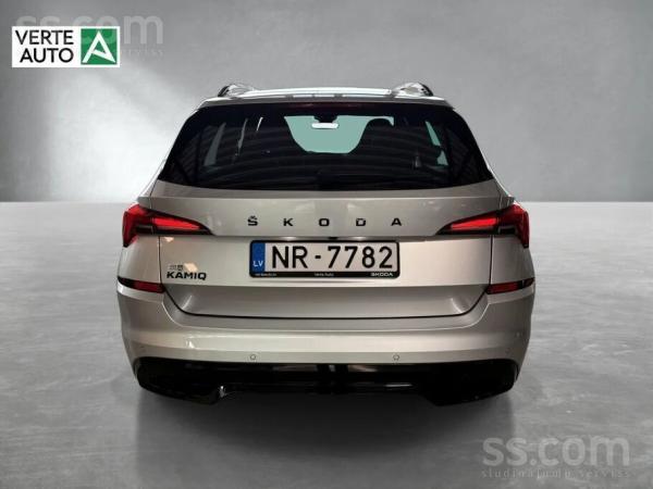 Grey Skoda KAMIQ 2023 in Riga, with an engine capacity of 1.50 L and mileage of 41 thousand km for 21490 €, photo 6 on AUTOMOTO.COM.LV