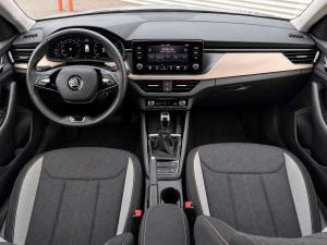 Pelēks Skoda KAMIQ 2023 Viļņa, ar dzinēja tilpumu 1.00 L un nobraukumu 118 tūkst. km par 15850 €, foto 7 vietnē AUTOMOTO.COM.LV
