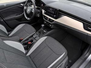 Pelēks Skoda KAMIQ 2023 Viļņa, ar dzinēja tilpumu 1.00 L un nobraukumu 118 tūkst. km par 15850 €, foto 12 vietnē AUTOMOTO.COM.LV