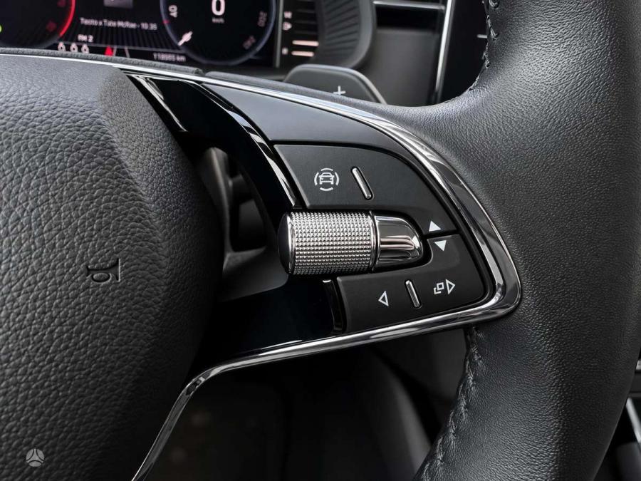 Pelēks Skoda KAMIQ 2023 Viļņa, ar dzinēja tilpumu 1.00 L un nobraukumu 118 tūkst. km par 15850 €, foto 17 vietnē AUTOMOTO.COM.LV