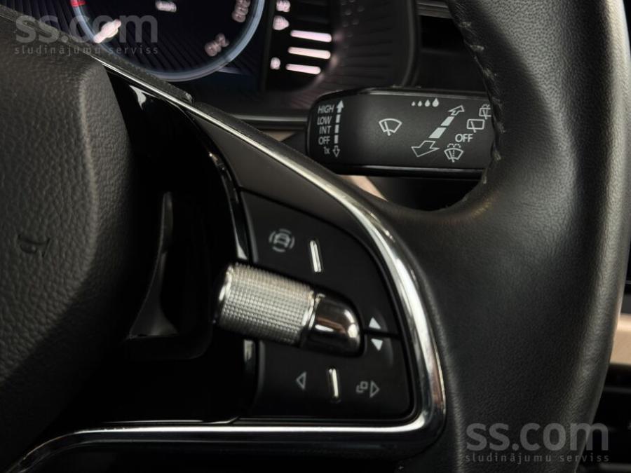 Pelēks Skoda KAMIQ 2023 Valmiera, ar dzinēja tilpumu 1.00 L un nobraukumu 140 tūkst. km par 14500 €, foto 12 vietnē AUTOMOTO.COM.LV