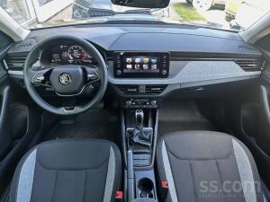 Pelēks Skoda KAMIQ 2024 Valmiera, ar dzinēja tilpumu 1.00 L un nobraukumu 19 tūkst. km par 21900 €, foto 8 vietnē AUTOMOTO.COM.LV