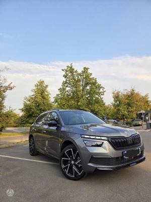 Grey Skoda KAMIQ 2024 in Vilnius, with an engine capacity of 1.50 L and mileage of 11 thousand km for 23700 €, photo  on AUTOMOTO.COM.LV