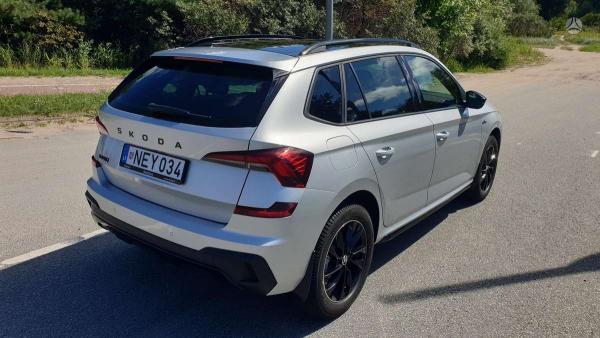 Pelēks Skoda KAMIQ 2024 Klaipėda, ar dzinēja tilpumu 1.50 L un nobraukumu 14 tūkst. km par 24900 €, foto 3 vietnē AUTOMOTO.COM.LV