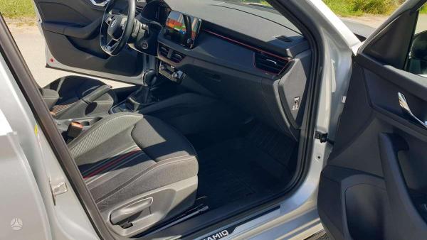 Pelēks Skoda KAMIQ 2024 Klaipėda, ar dzinēja tilpumu 1.50 L un nobraukumu 14 tūkst. km par 24900 €, foto 9 vietnē AUTOMOTO.COM.LV