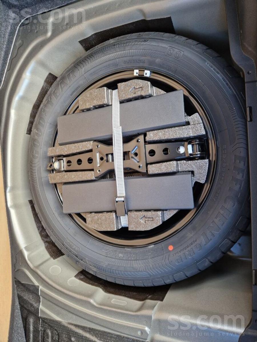 Pelēks Skoda KAMIQ 2026 Jelgava, ar dzinēja tilpumu 1.00 L un nobraukumu 0 tūkst. km par 25500 €, foto 25 vietnē AUTOMOTO.COM.LV